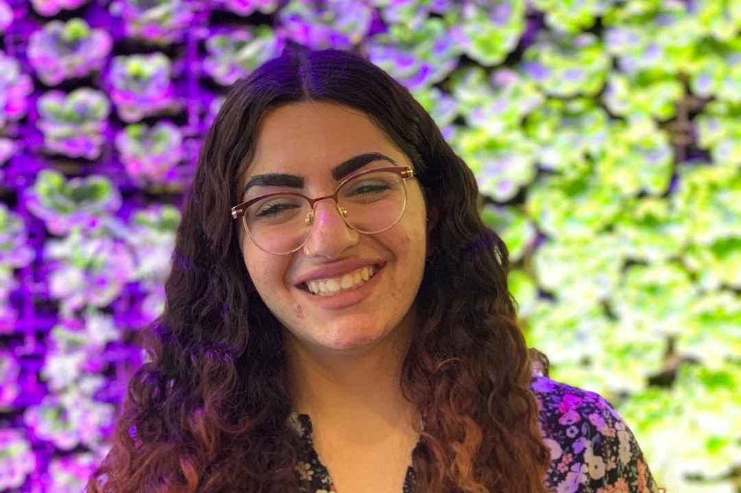 אריאל גת, תלמידת תיכון מנתניה, סומנה כמדענית צעירה ומבטיחה – נתניה און ליין